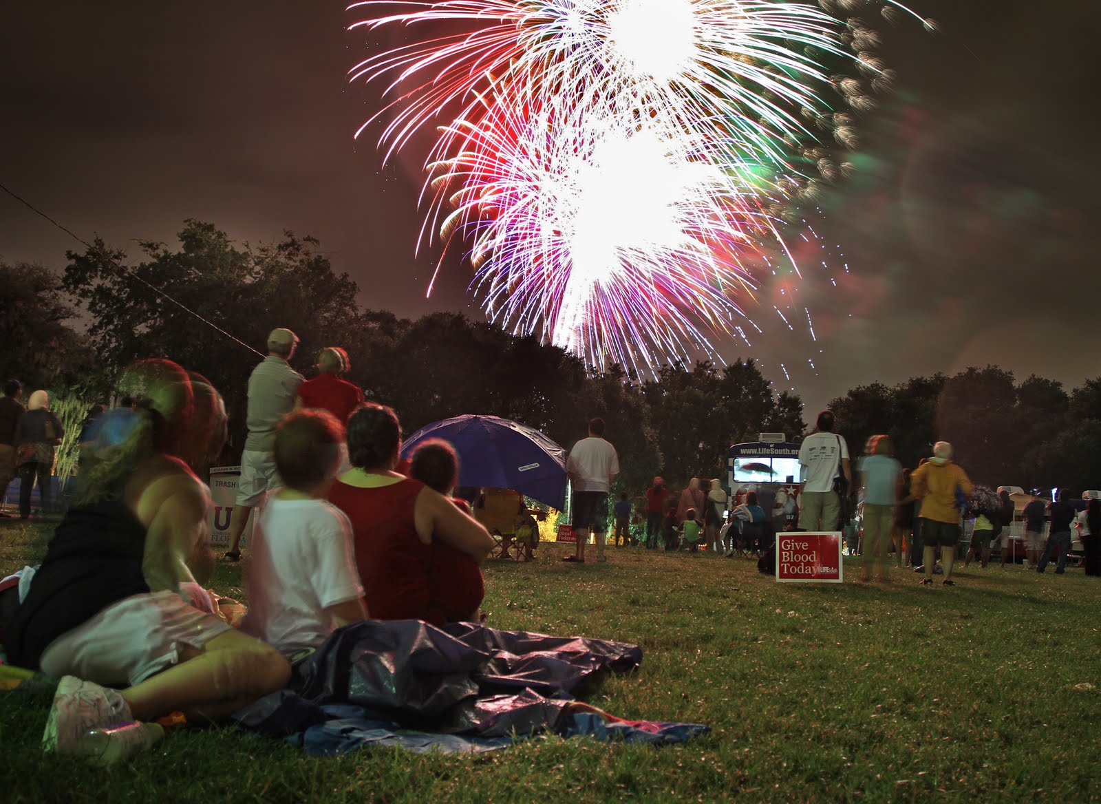 Nothing's Changed But My Address: Crowd Braves the Rain for Festivities ...