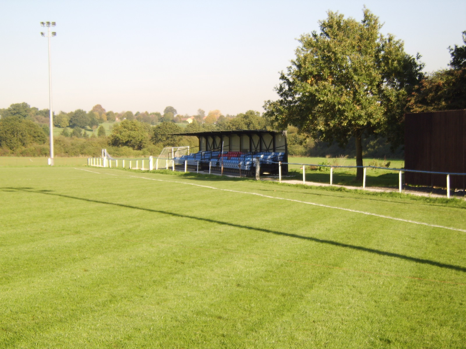 Hopping all over the World: Chessington and Hook United