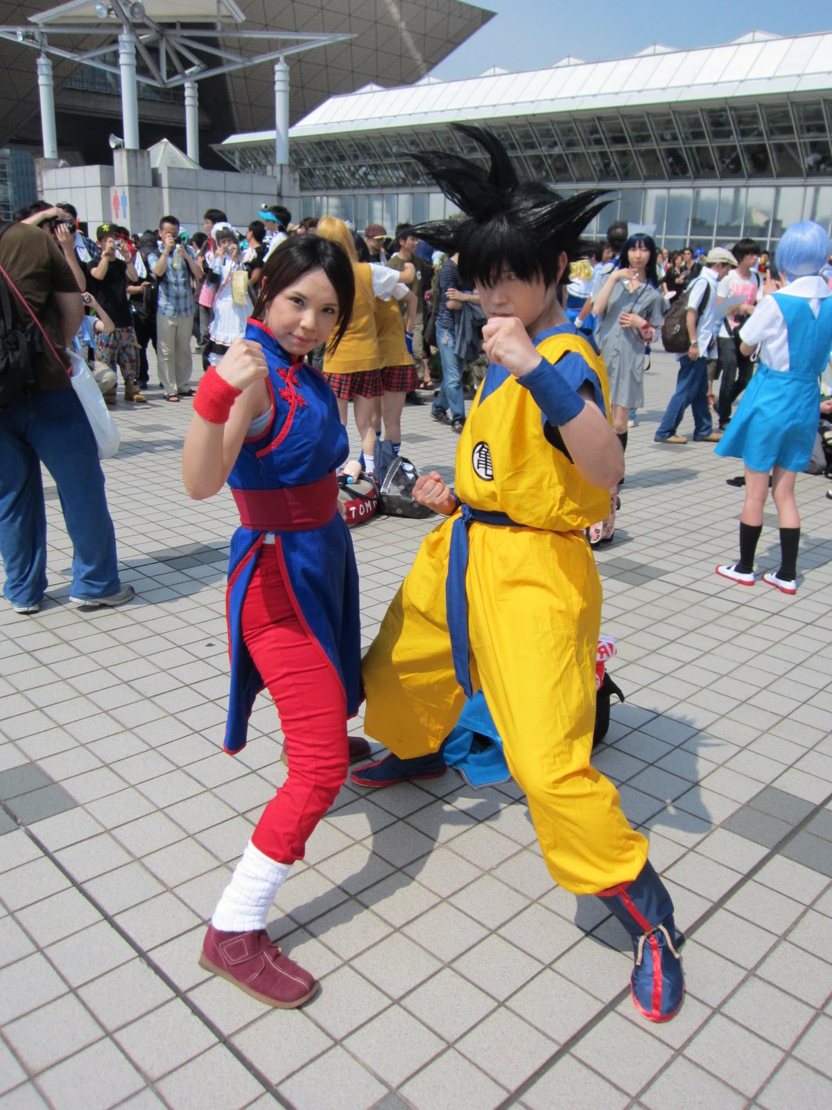 Paint the World with Rainbow: Comiket 78 (Day 3) Cosplay