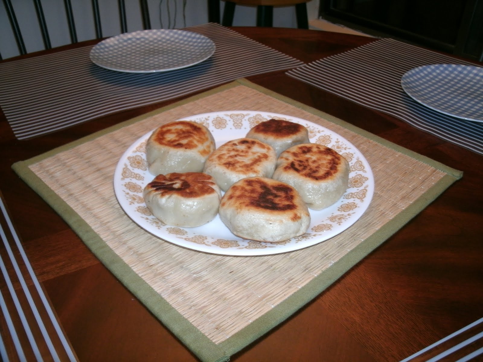 Drew's Food Blog: Niu Rou Xian Bing (pan fried chinese hamburgers ...