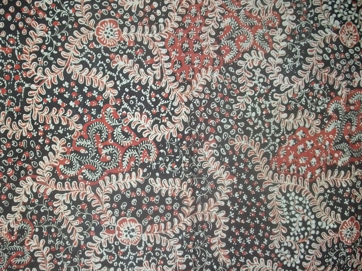 Batik Tulis Lasem: Red Sekar Jagad Aseman