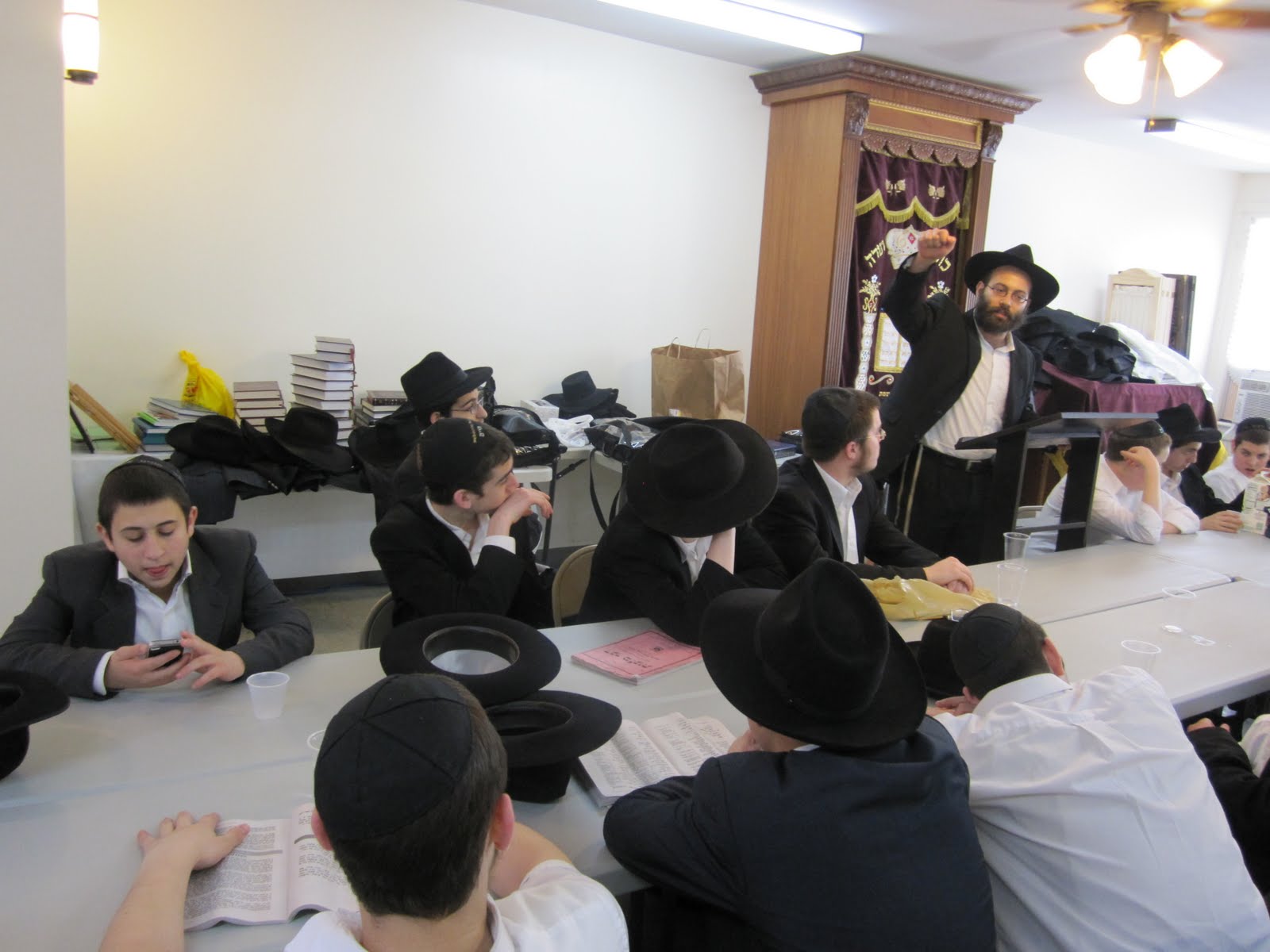 TISHREI WITH THE REBBE 5772: Shiur wtih Rabbi Levin - Renown teacher in ...