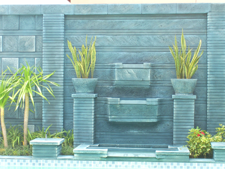 BATU HIAS ALAM: Tembok Perpaduan Kotak - Kotak dan persegi