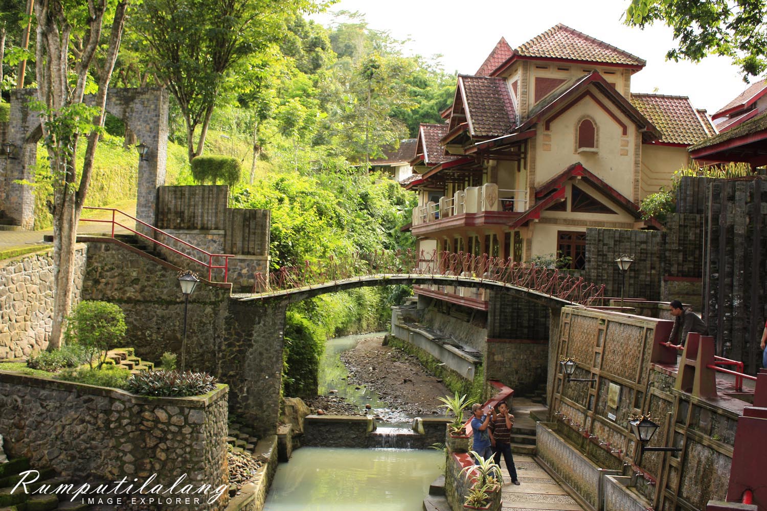 rumputilalang: Gua Maria Lourdes Sendang Sono