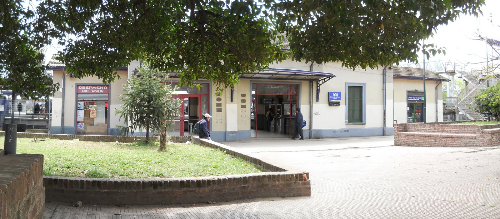 Fotos panorámicas de Claypole: Estación Claypole lado sur.