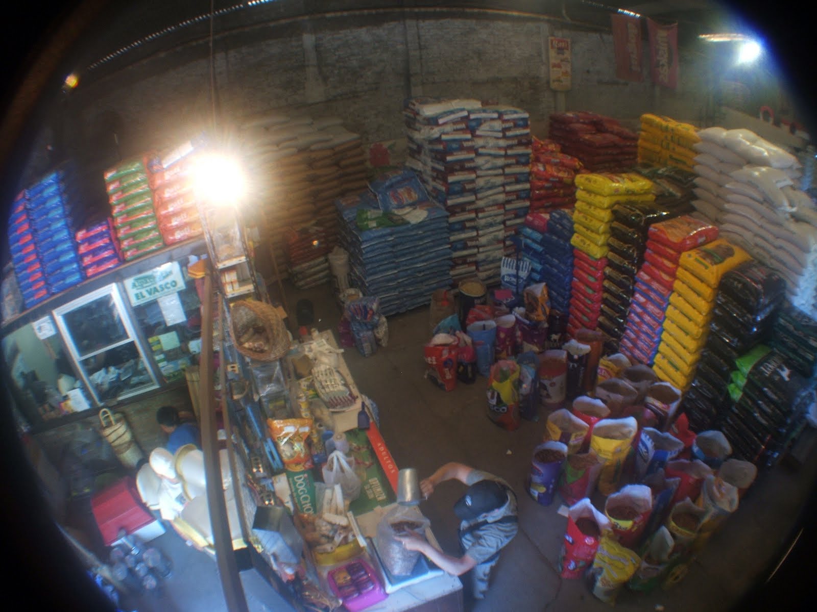 Fotos panorámicas de Claypole: Forrajería "El Bagual..."