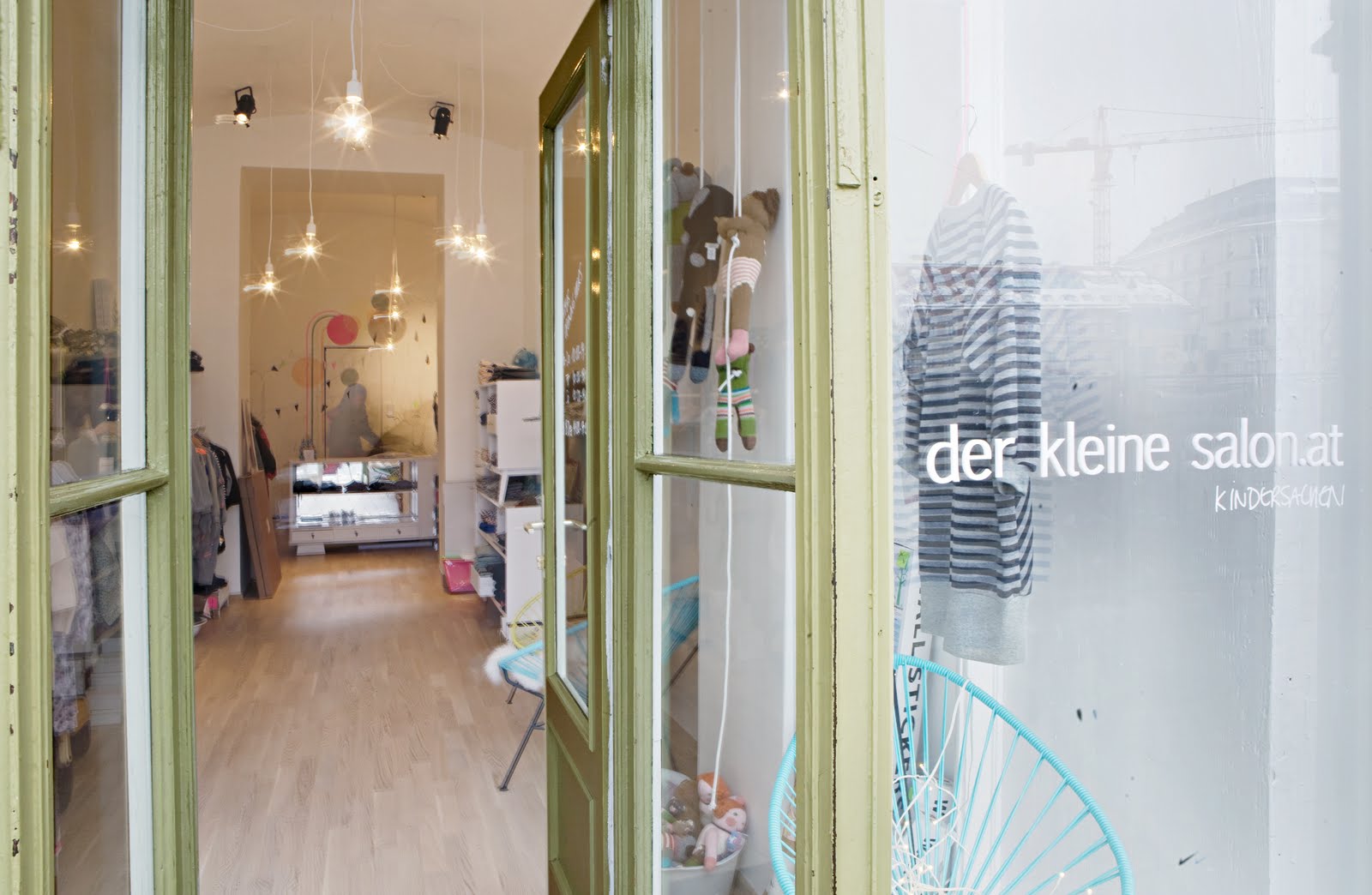 Means To Stretch Labia Minora