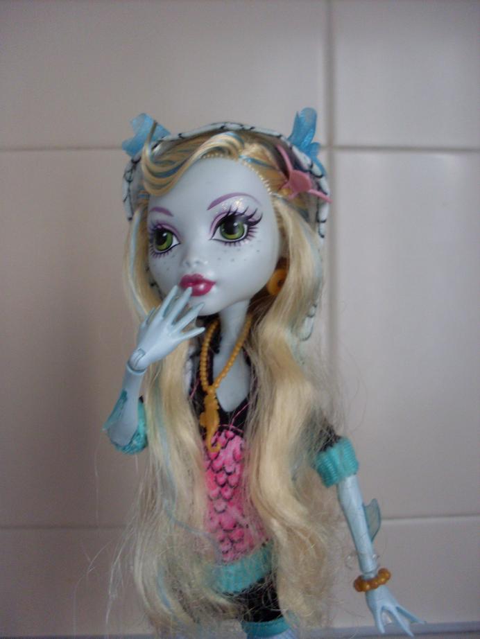 Dolls Crazy House: Lagoona