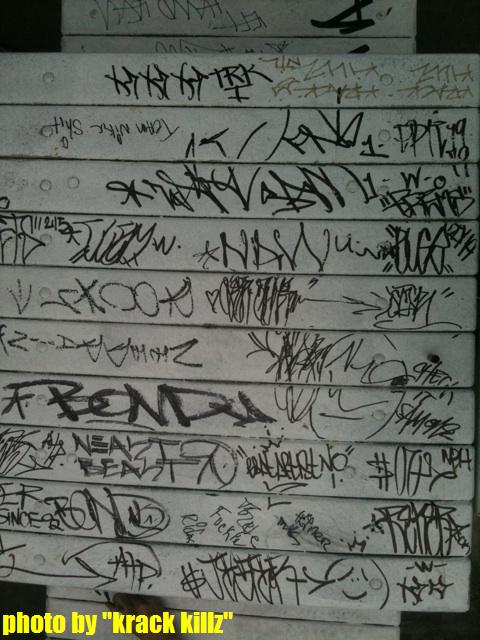 PHILLY HANDSTYLES