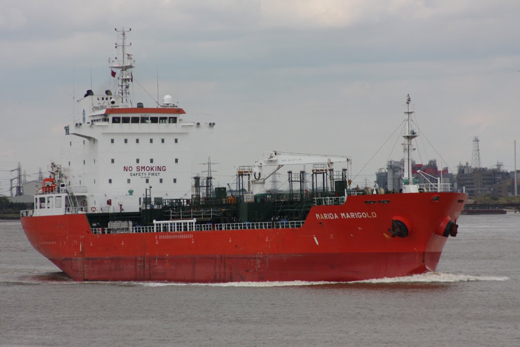 UK Shipping: MARIDA MARIGOLD outbound from Vopak at Gravesend 31/07/2010