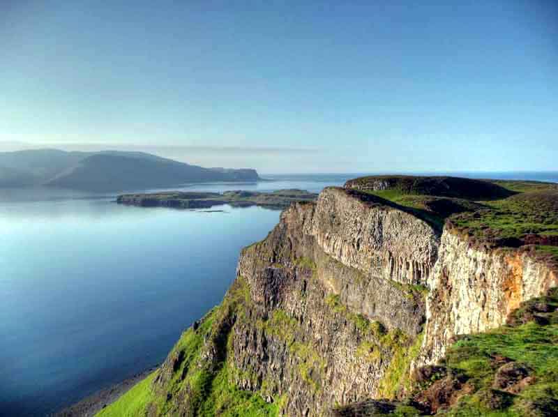 Alex and Bob`s Blue Sky Scotland: Canna:Carn a Ghaill & the Northern ...