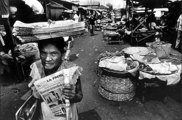 Bint photoBooks on INTernet: Koen Wessing 1942 - 2011 Photographer of ...