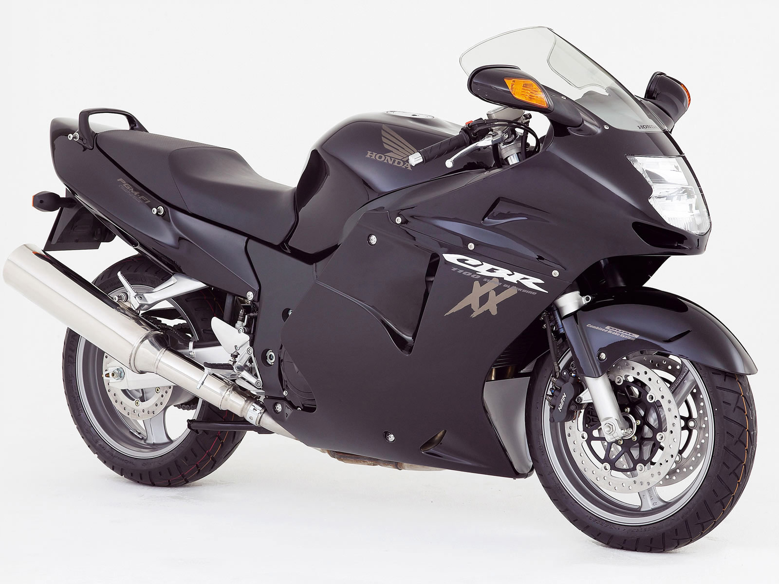 2006 HONDA CBR1100XX Super Blackbird Motorcycle Wallpaper