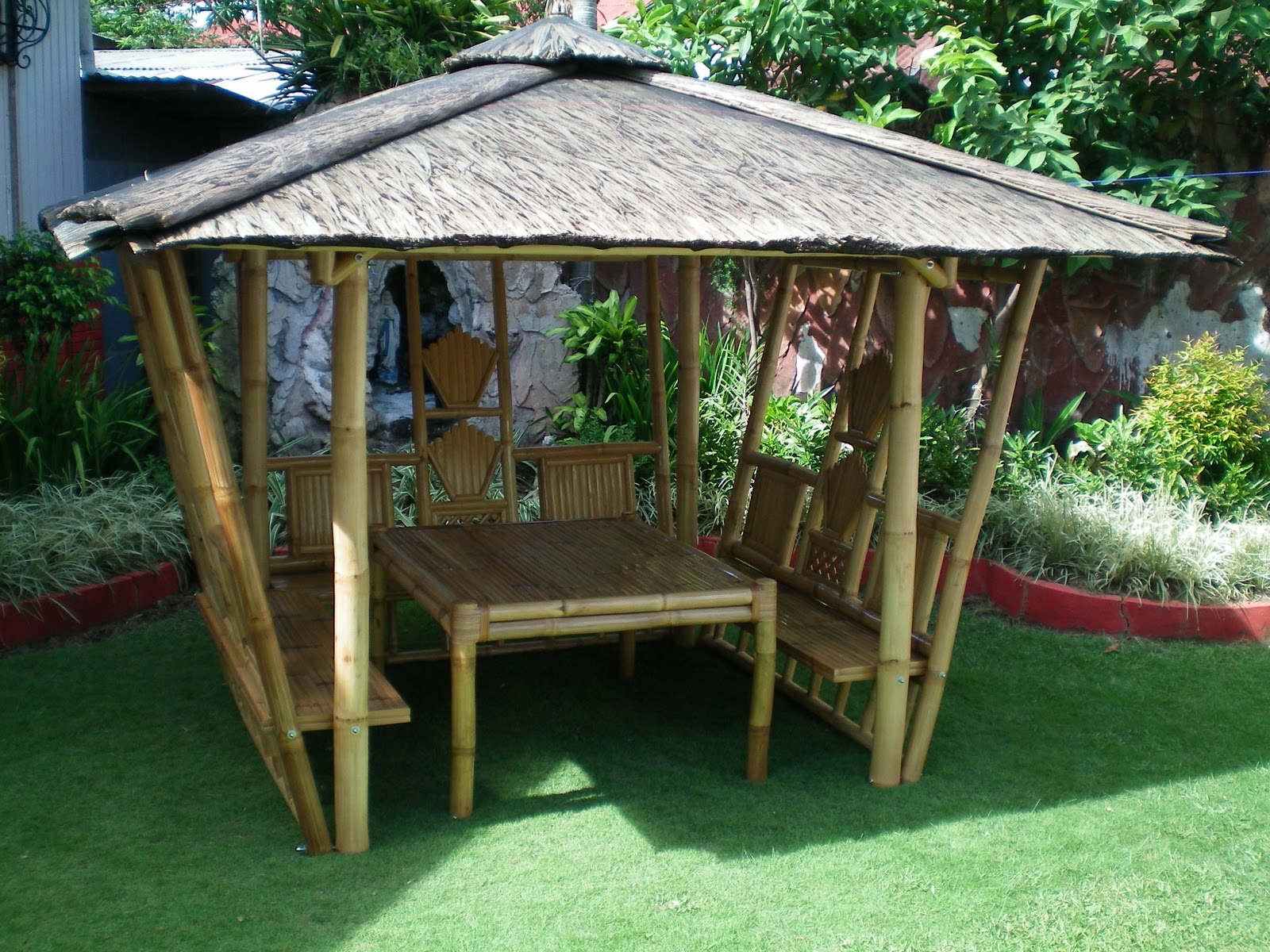 ABSOLUTE BAMBOO AMENITY CORP.: 10 SEATER DELUXE HUT