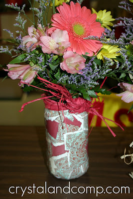 How to Make a Mod Podge Vase - CrystalandComp.com