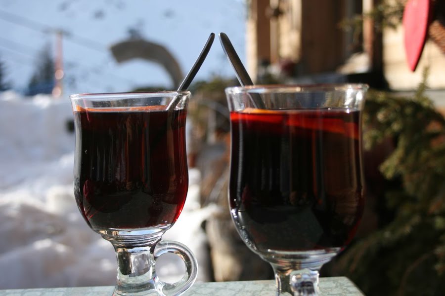 Drinks Around the World: Vin Chaud (France)