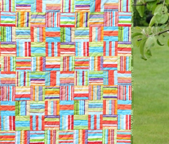 Quilt Story: Cluck Cluck Sew, Modern Chain Quilt...