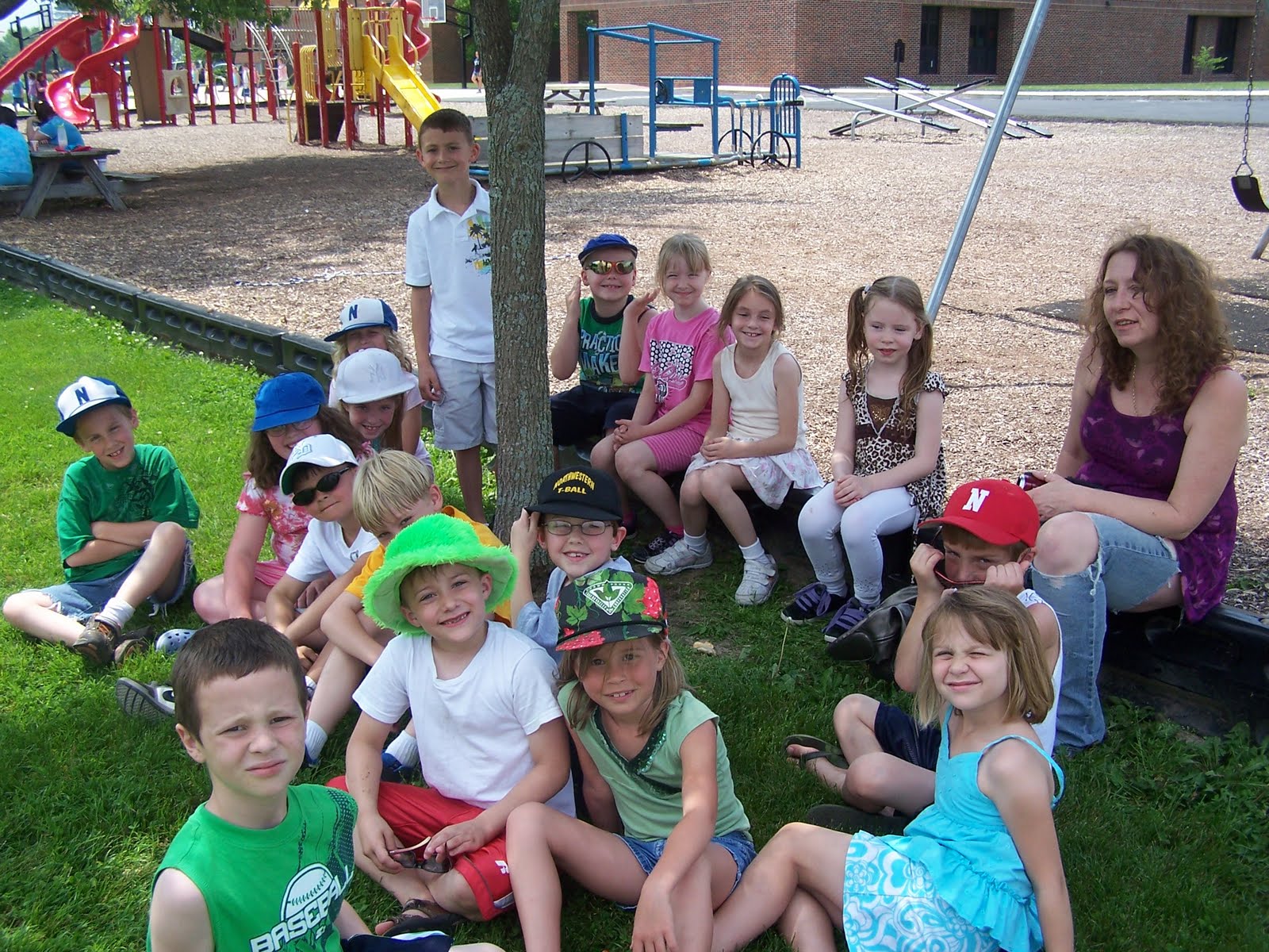 Mrs. Stites' first grade class: Last Day of School - Wacky Olympics