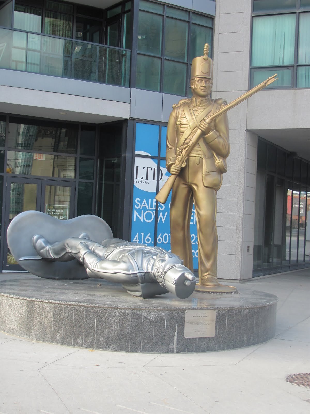 The World of Gord: A Gord's Eye View of Toronto -Monument to the War of ...