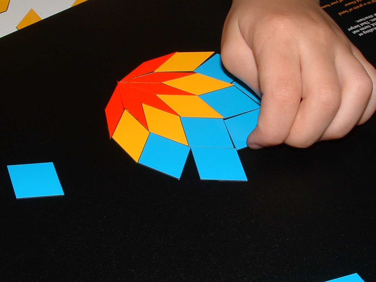 Sara's Toy Box: Fractiles-7 Review and Giveaway from Toys and Games Online