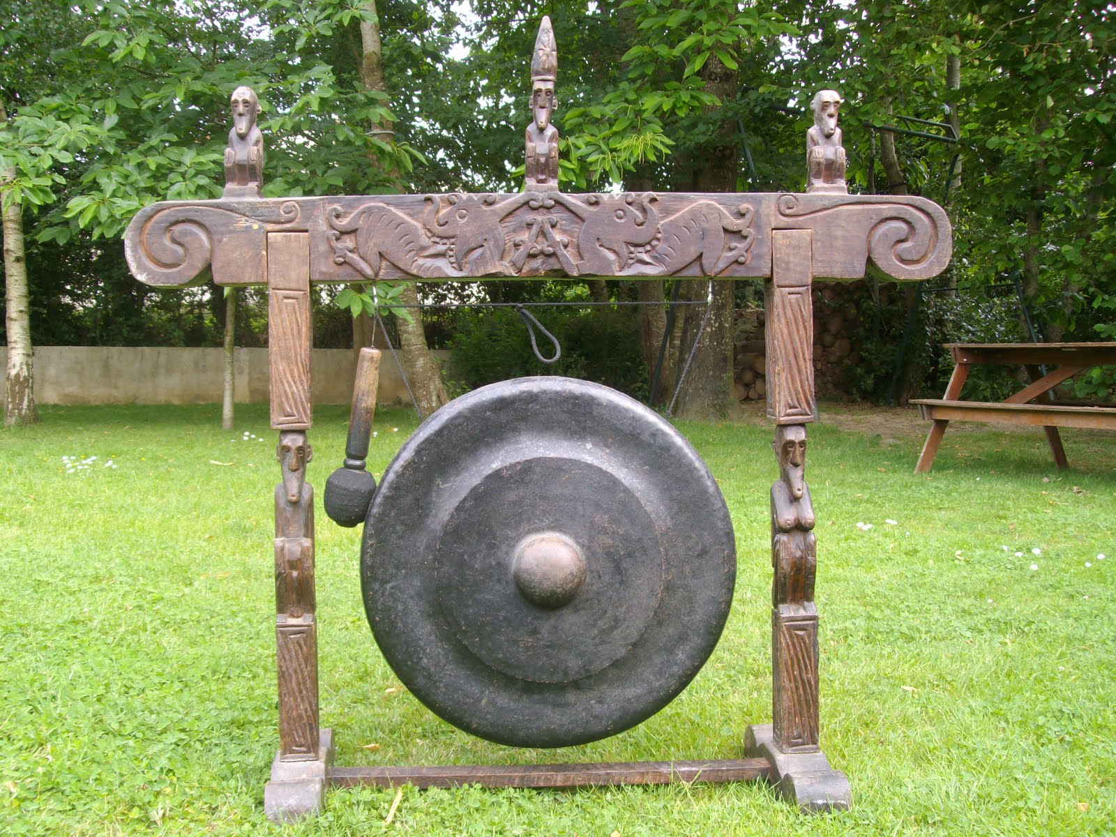 je vends mes instruments: Gong indonésien