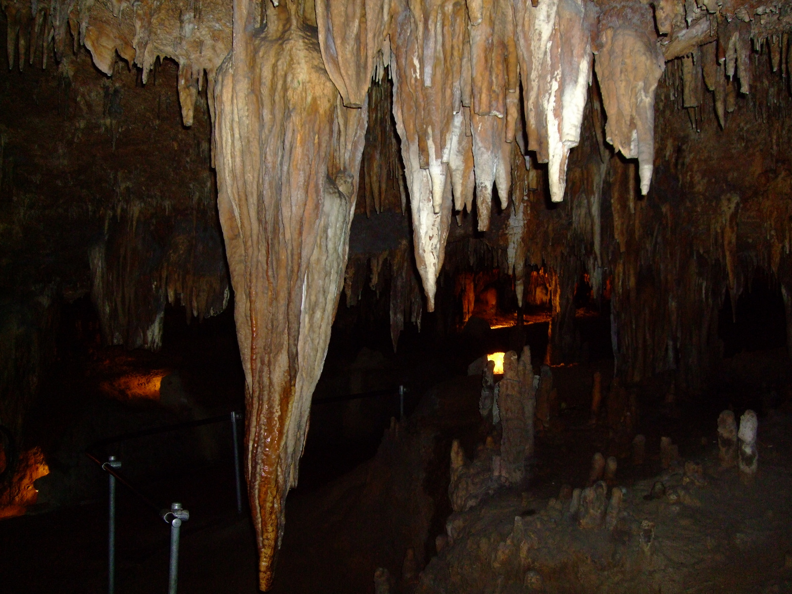 the world of m: [photographic diary] an in-depth foray into Luray Caverns