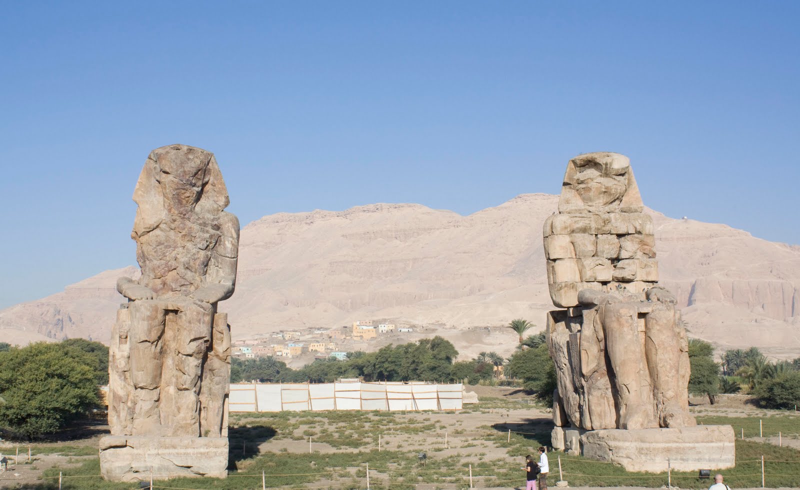 OI Splendors of the Nile: Colossi of Memnon