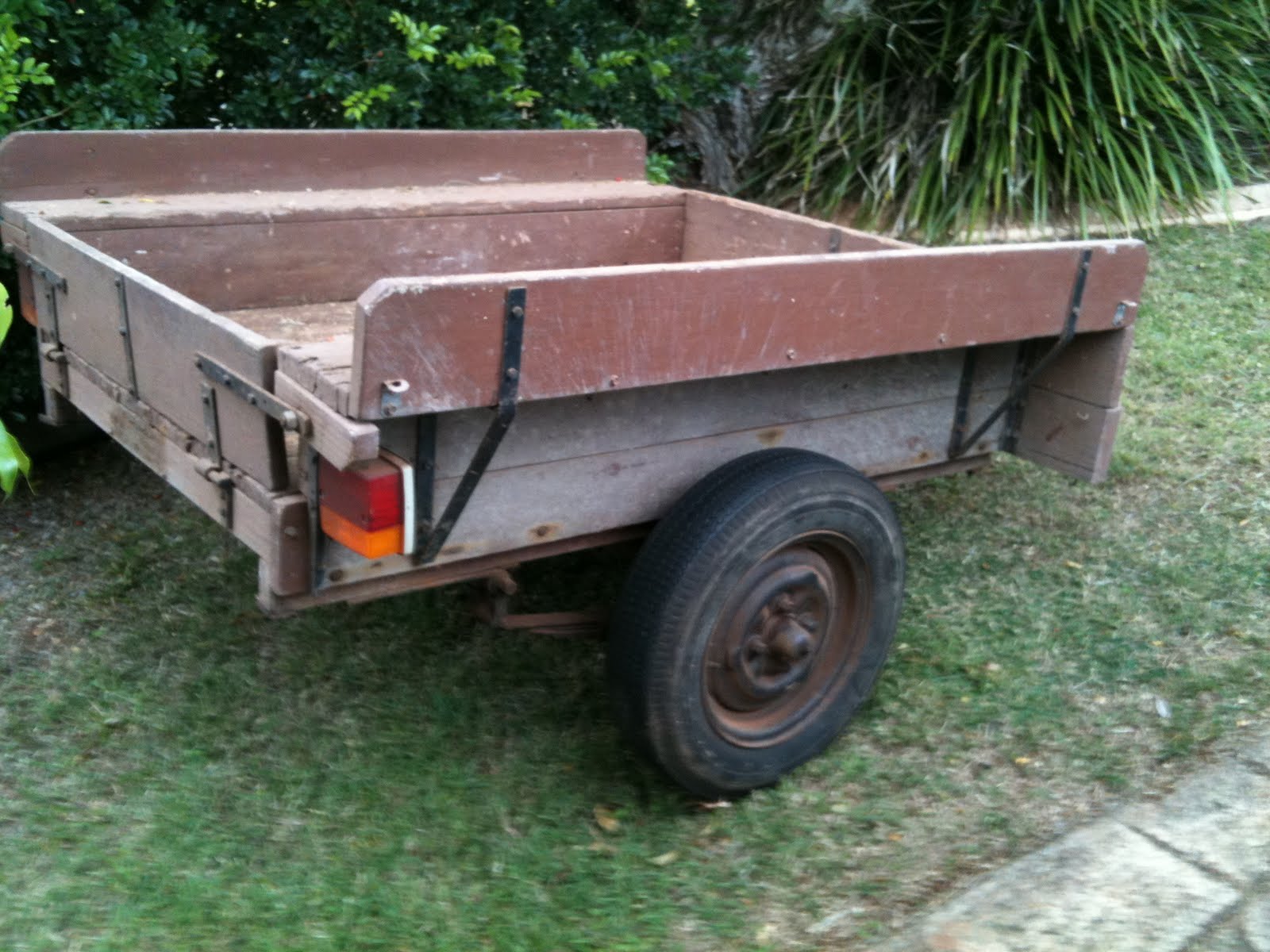 the old boathouse: Old vintage wooden car trailer