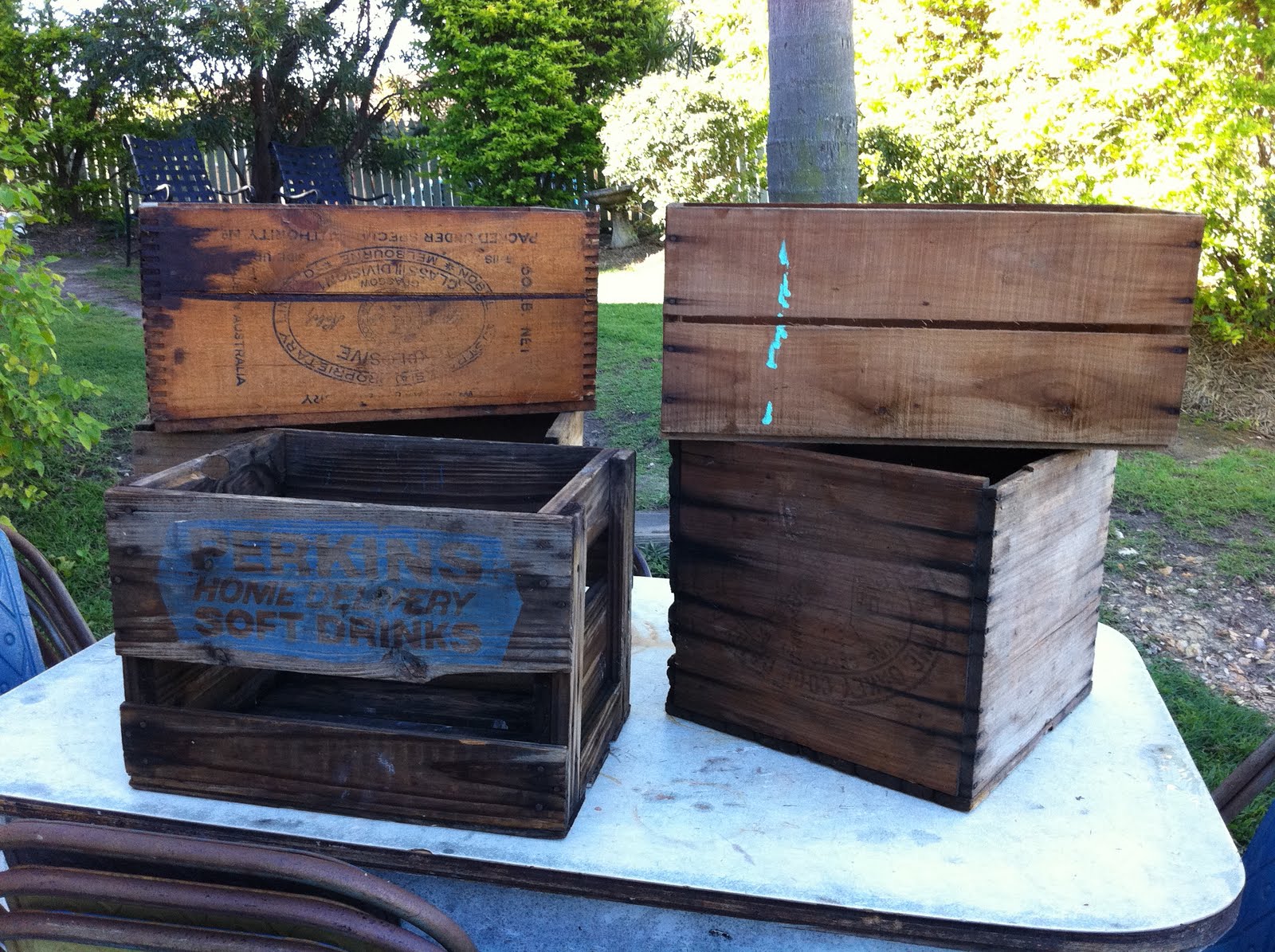 the old boathouse: Vintage BOX Love