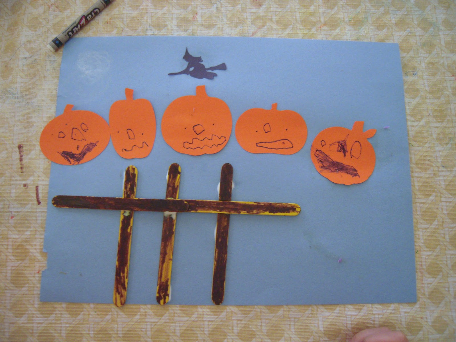 La-La's Home Daycare: 5 Little Pumpkins Craft