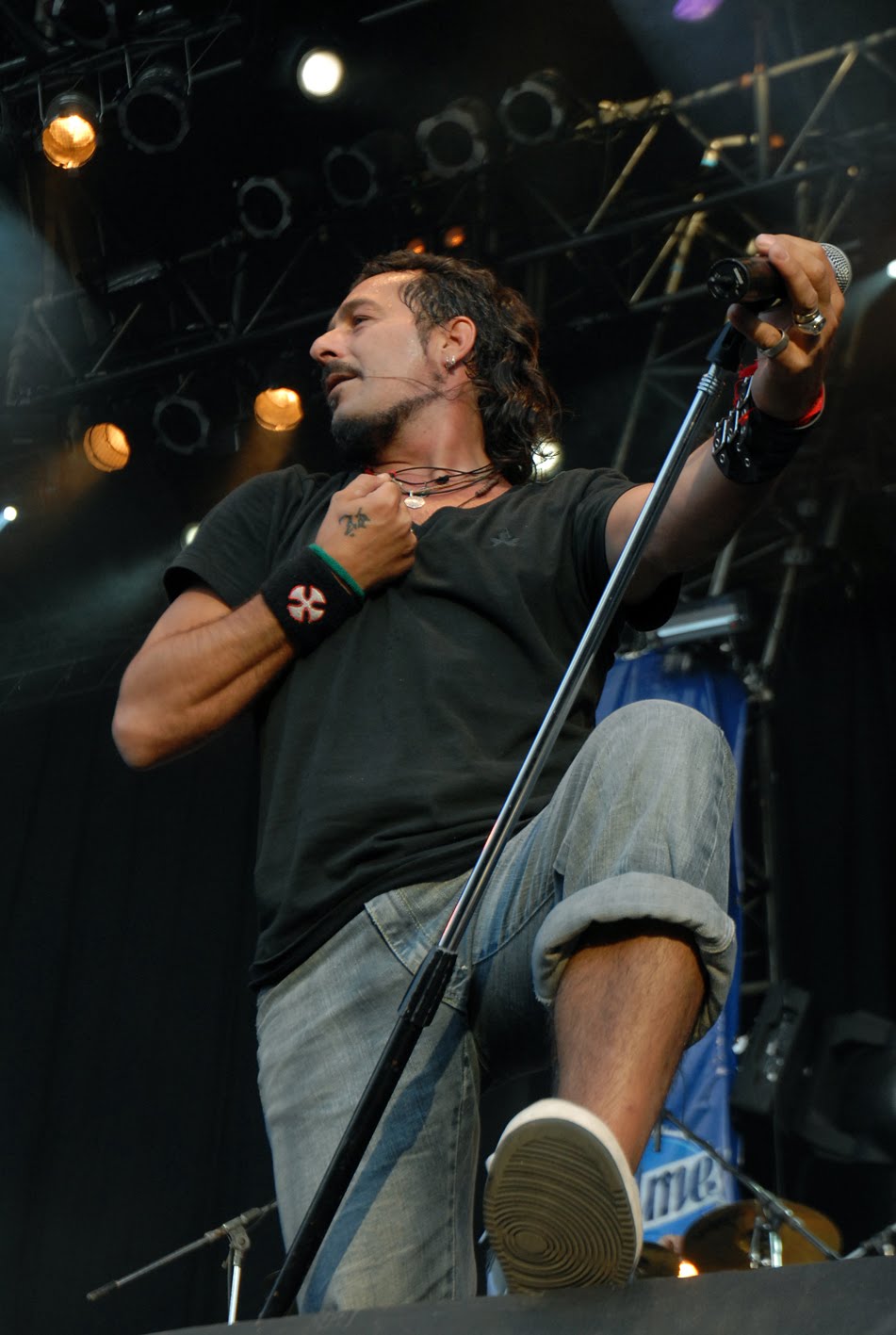 el ultimo salva todos!: Feliz Cumple! Kapanga festeja sus 15 años ...