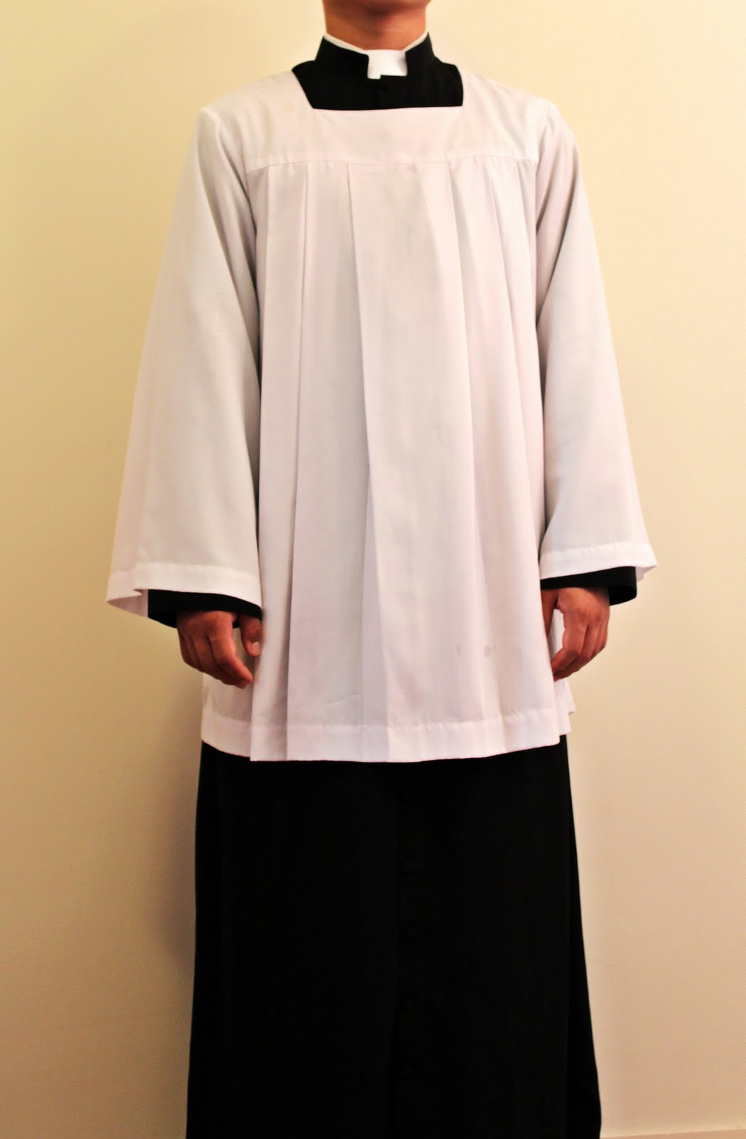 Logos Liturgicals: Custom-made Plain Surplice