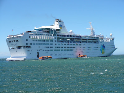 Island Escape | Gallery Cruise