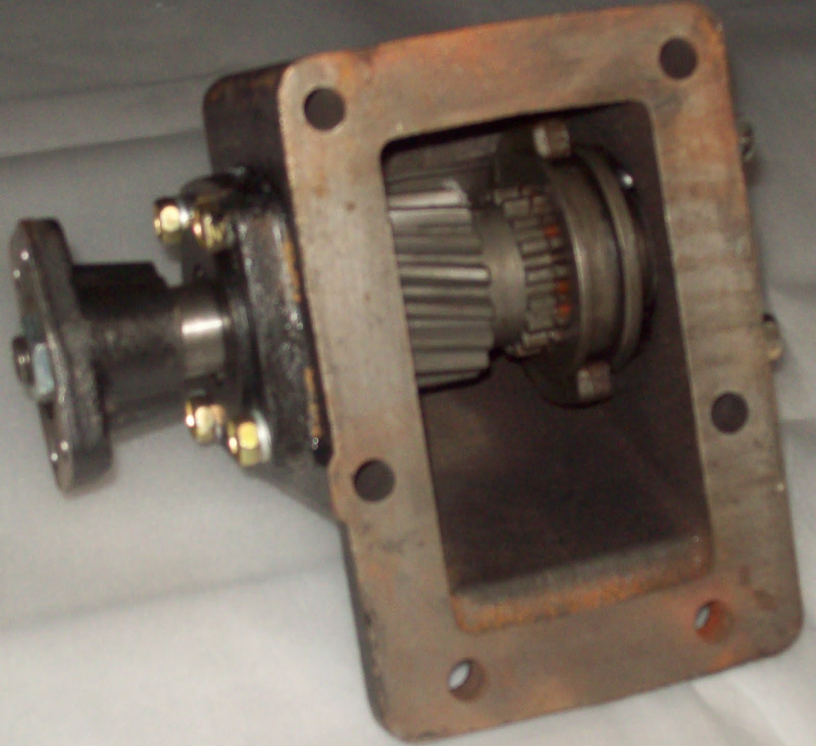 Power Take Off ( PTO): PTO Mitsubishi