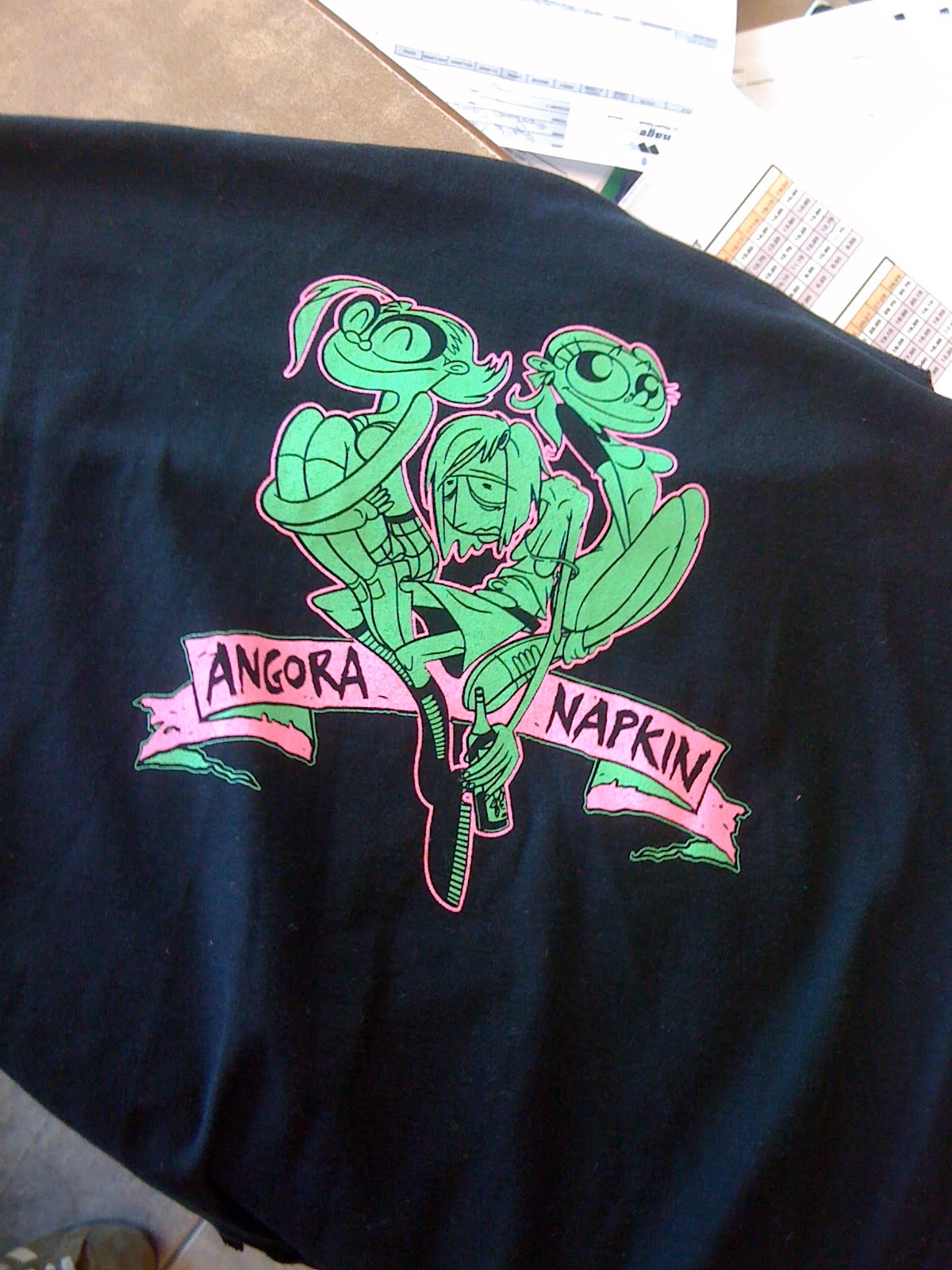 Angora Napkin: How to make an Angora Napkin T-Shirt.