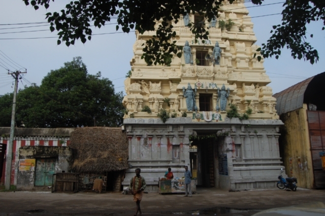 Dr.Ravishankar's blog: Maduranthakam temple