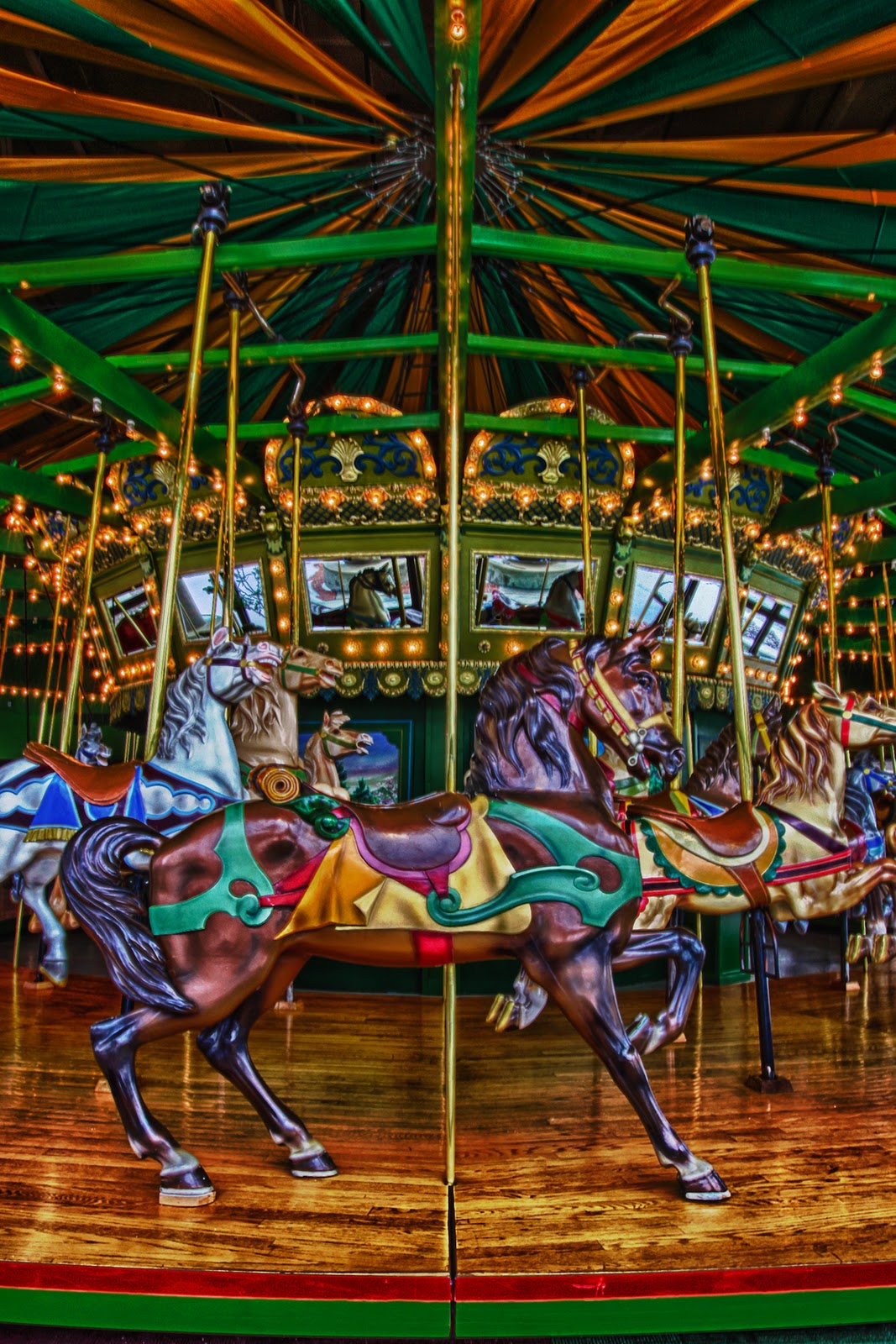 Scott Evers Photography: St. Louis Carousel in HDR