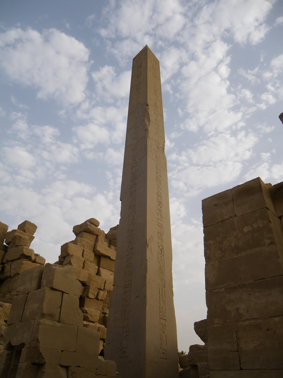 Reminiscencias Egipcias: OBELISCOS