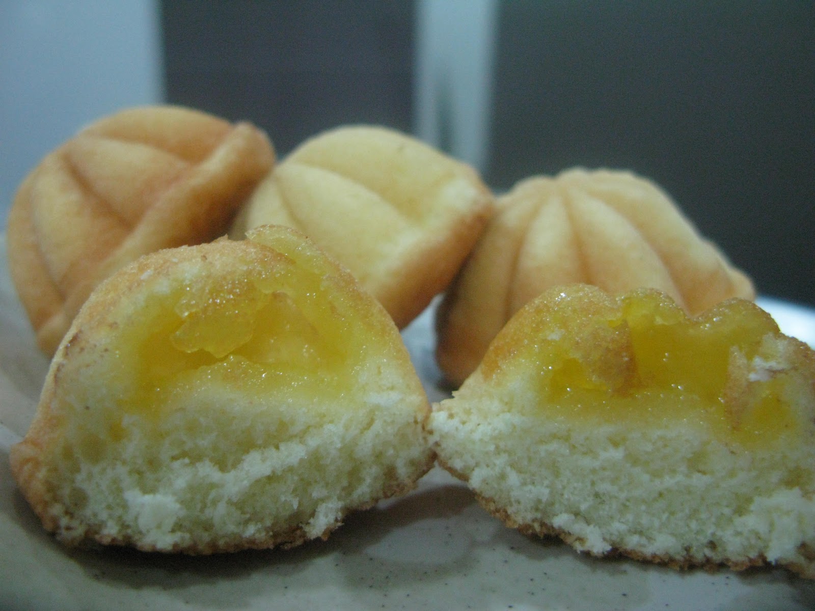 NAZRAH BAKERY: BAHULU INTI BERPERISA STRAWBERY, BLUEBERRY, COKLAT DAN NENAS