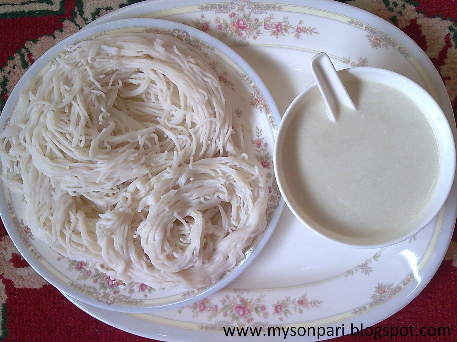 MY SONPARI: Rice Sev With Coconut Milk