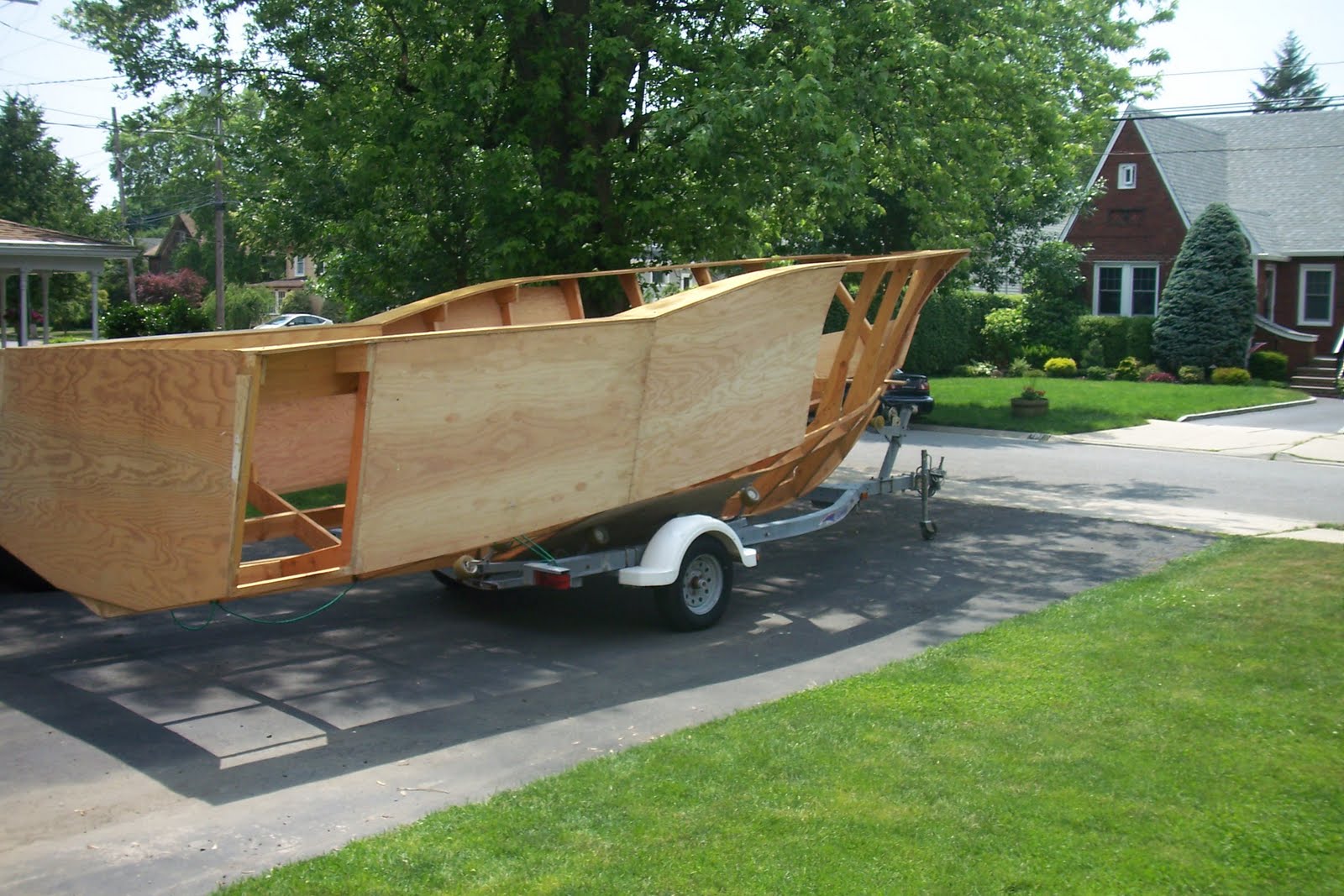 Longfin Boatworks: Relocating the Boat