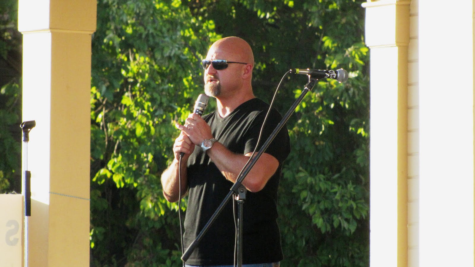 Out and About the Midwest: Radio Personality Dave Glover Hosts Rally ...