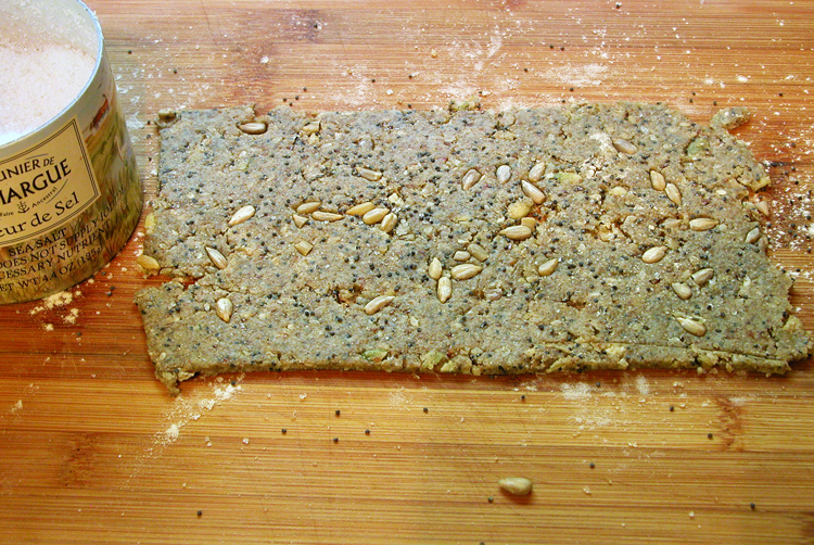 Cooking Weekends: Seeded Rye Crackers