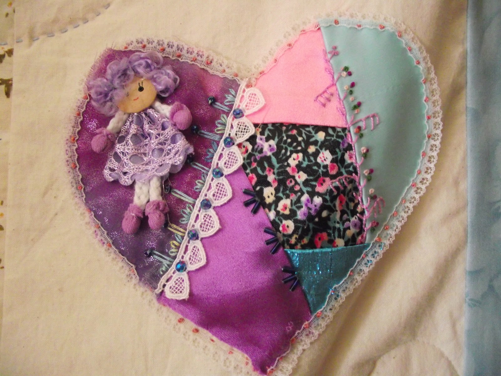 Hooks and Books: Crazy patchwork hearts