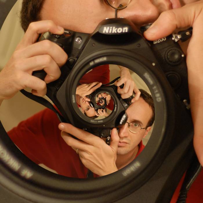 famous art gallery: Interesting and Confusing Mirror Images Photos....