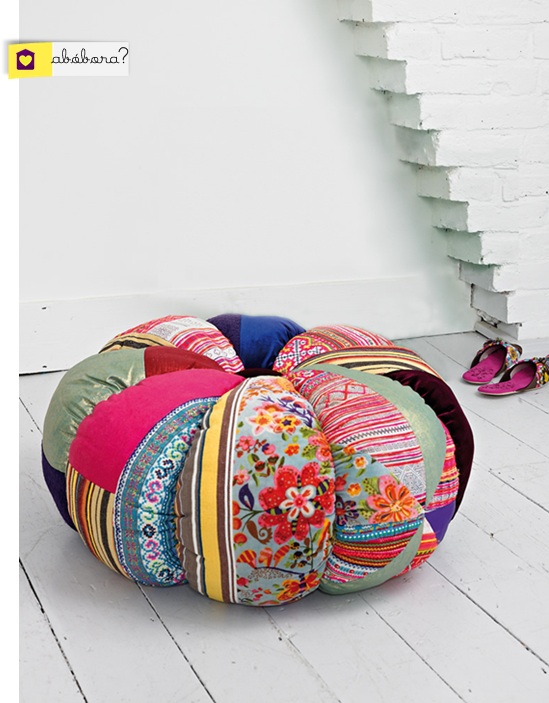 Greta Cauê: Design: Pufe = Conforto + Praticidade + Beleza