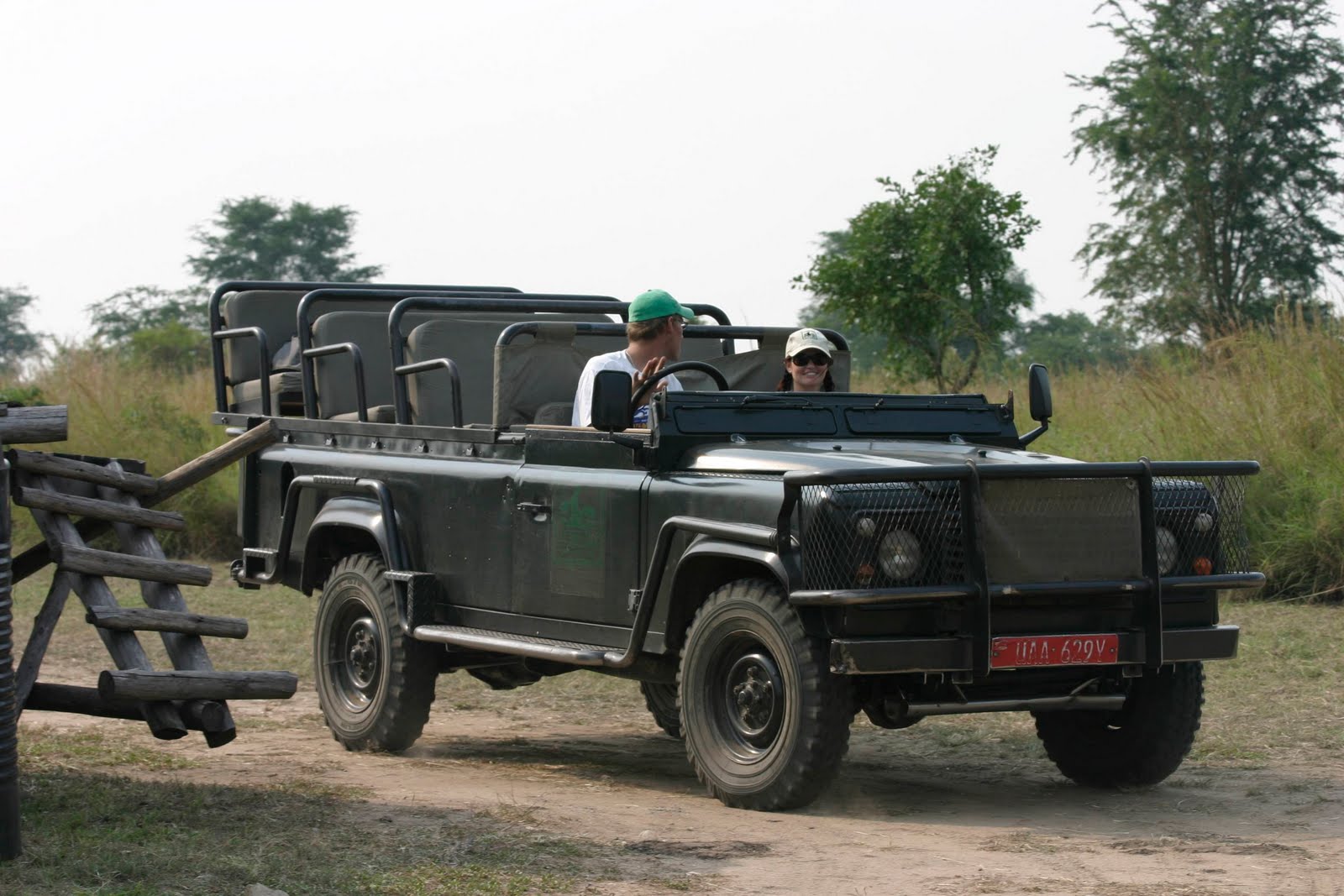 JOURNAL OF A CHIMPANZEE CHASER: In search of the shoebill