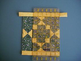 Quilter's fun: How to Attach a Square End Binding