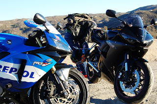 DK and Jenny's Happy Place: Tis' Done!! BLUE REPSOL CBR 600RR!!!!