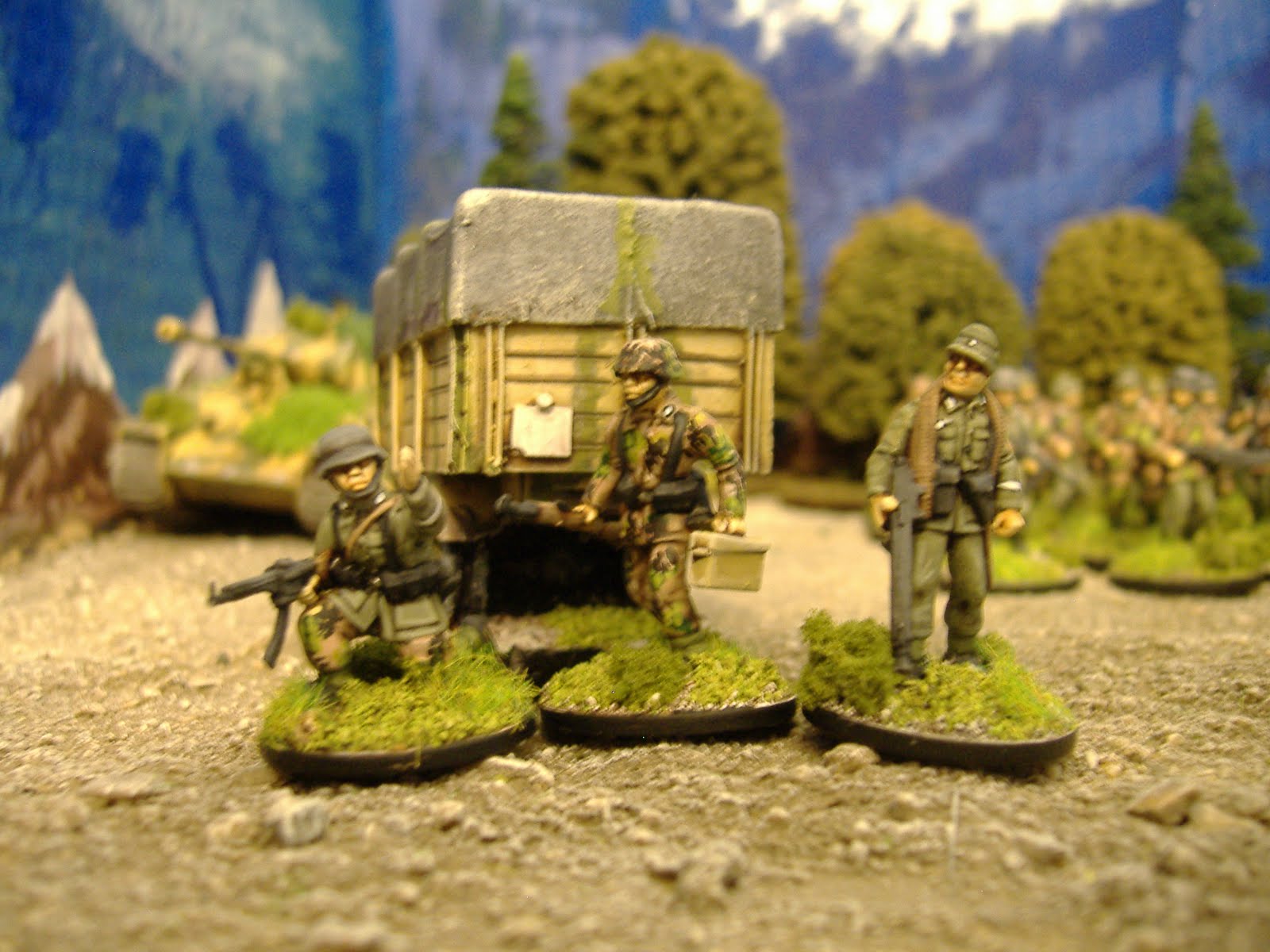 Jon's wargames minis: Raventhorpe Ready to Roll trucks